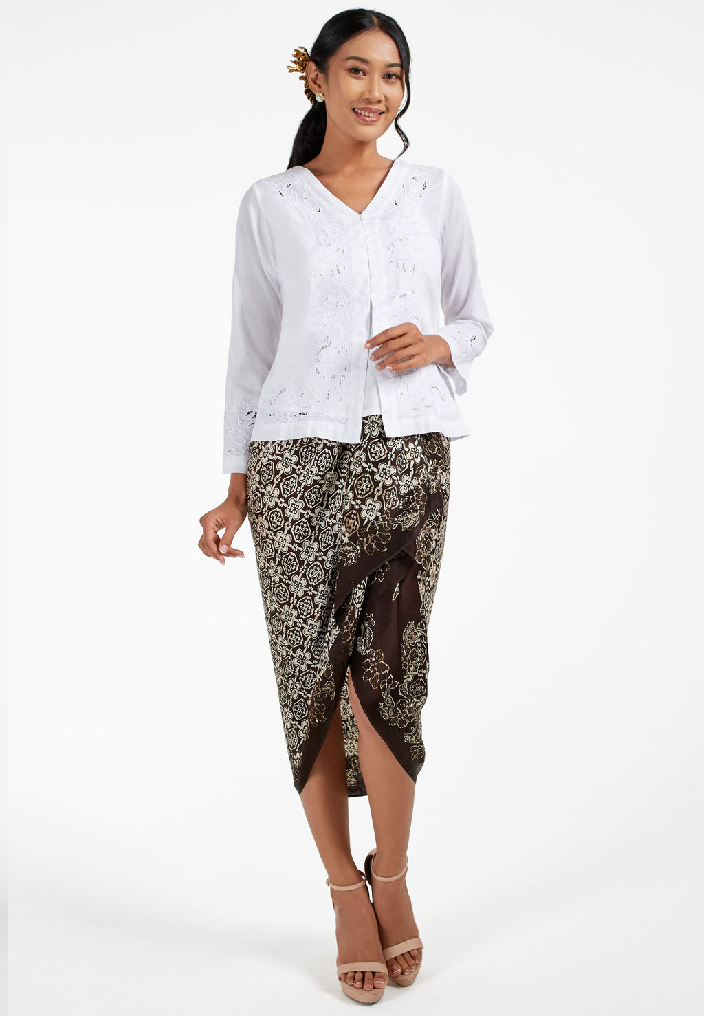 Shumi Kebaya – Uluwatu Handmade Balinese Lace